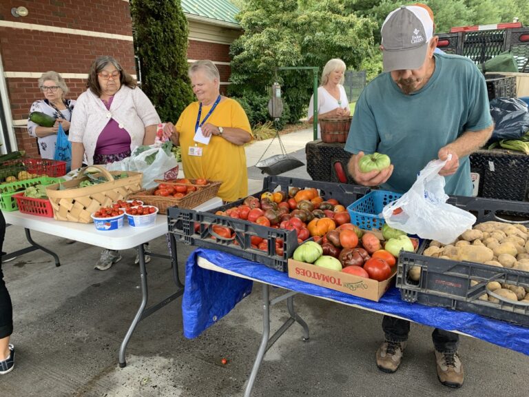 Farm Market Fresh program helps low-income seniors buy fresh produce ...